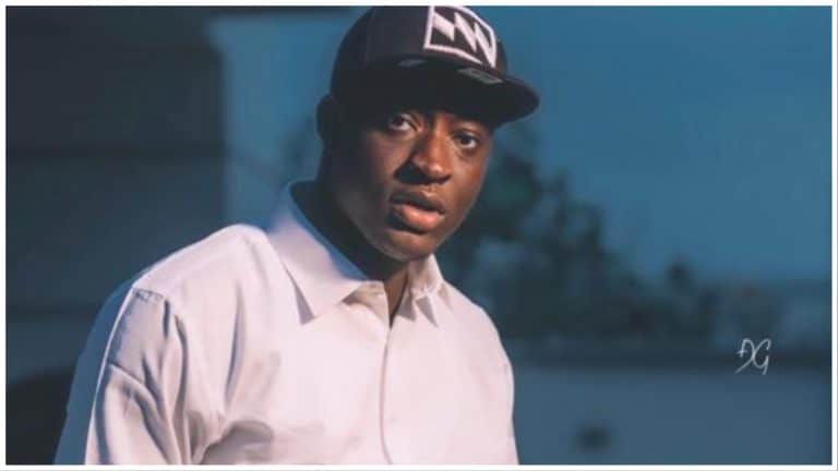 'I Saw My Dad's Lifeless Body' - Carter Efe Opens Up About Father's ...