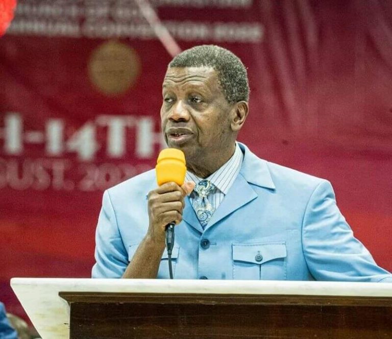 Pastor Adeboye Demands Removal Of Security Chiefs Over Insecurity (Video)