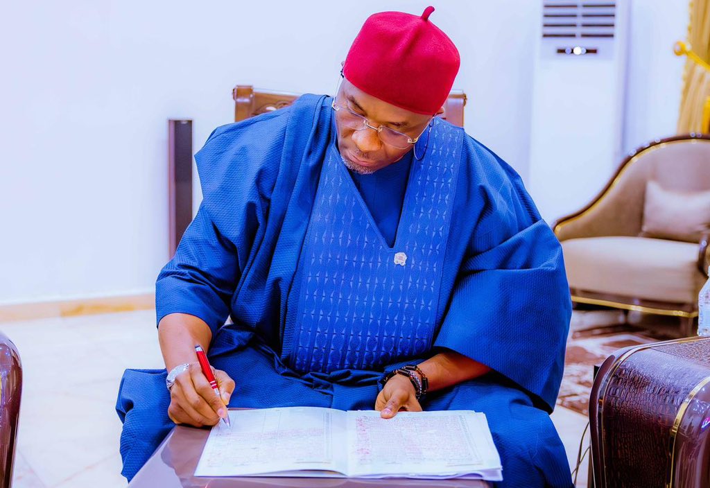 Reps Deputy Speaker, Kalu Signs Tinubu's APC Presidential Nomination Form